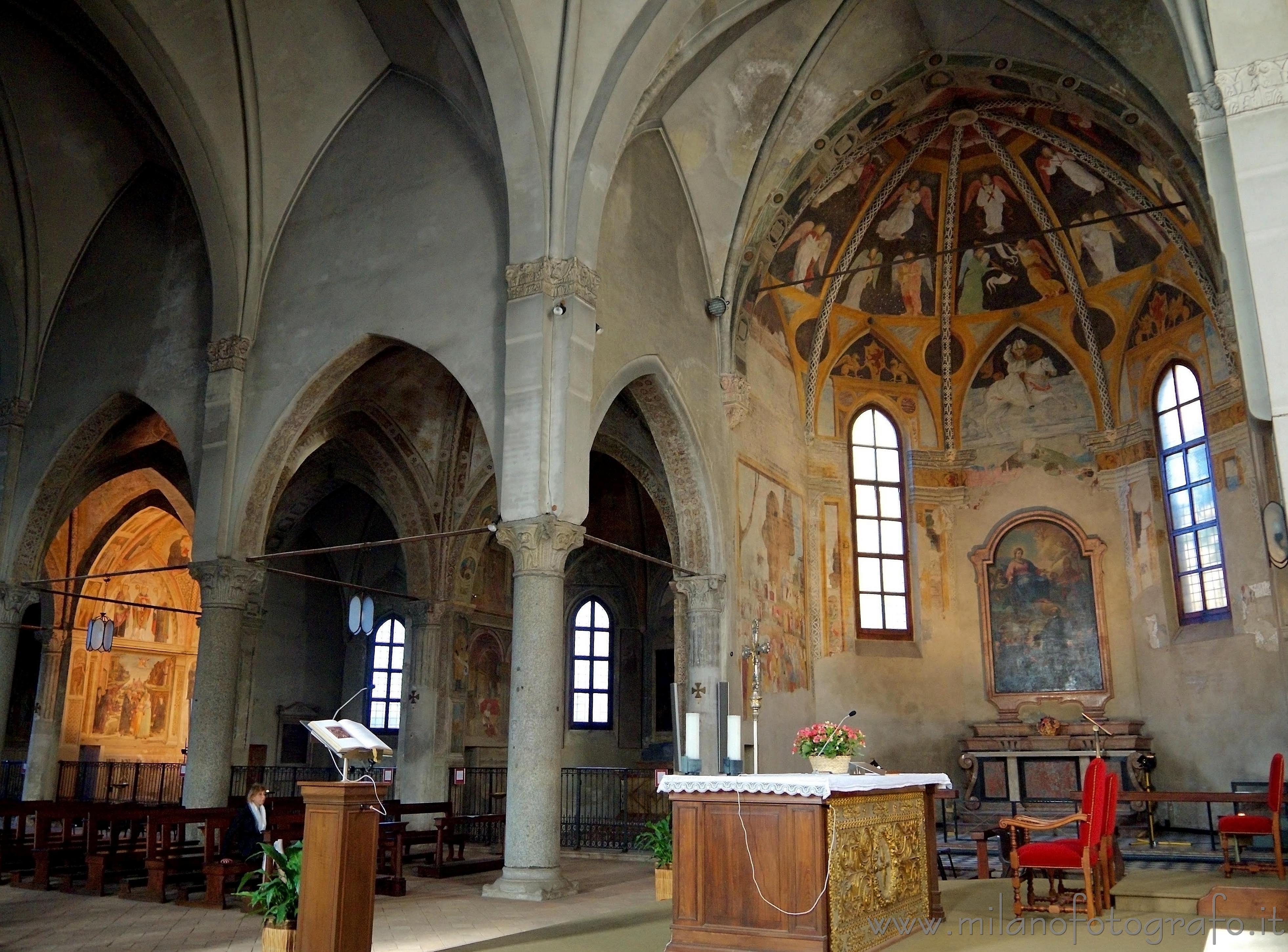 Cappelle di sinistra in San Pietro in Gessate in Milano - Foto a piena ...